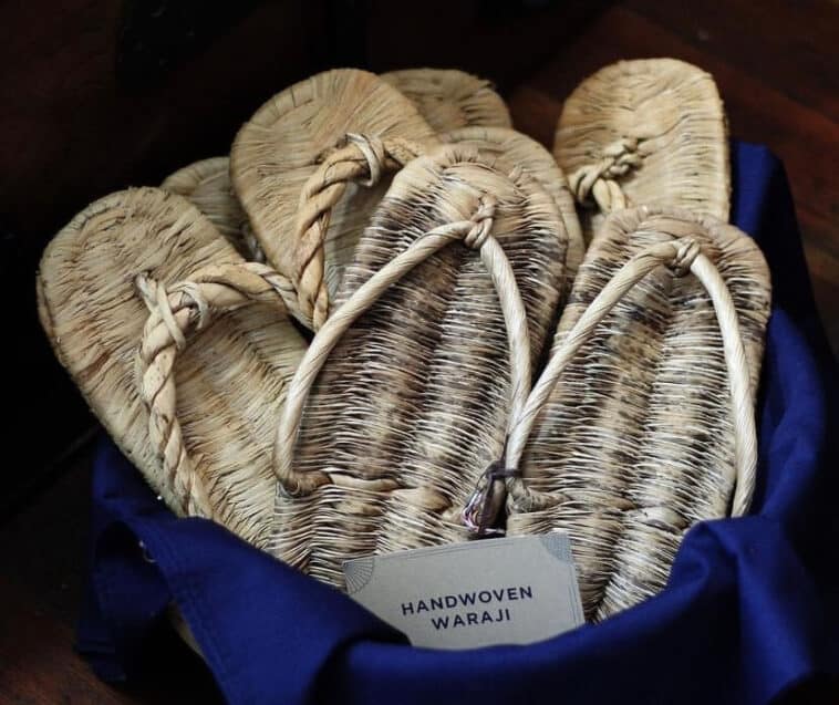 8 Types Of Traditional Japanese Footwear – Japan Truly