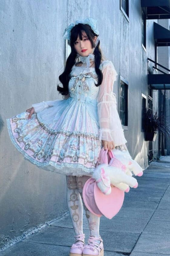 Top Japanese Fashion Styles: 12 Most Popular Japanese Fashion Trends o ...