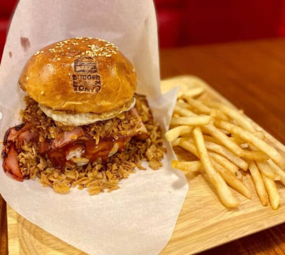 东京必尝的 8 款最佳汉堡！- 真正的日本